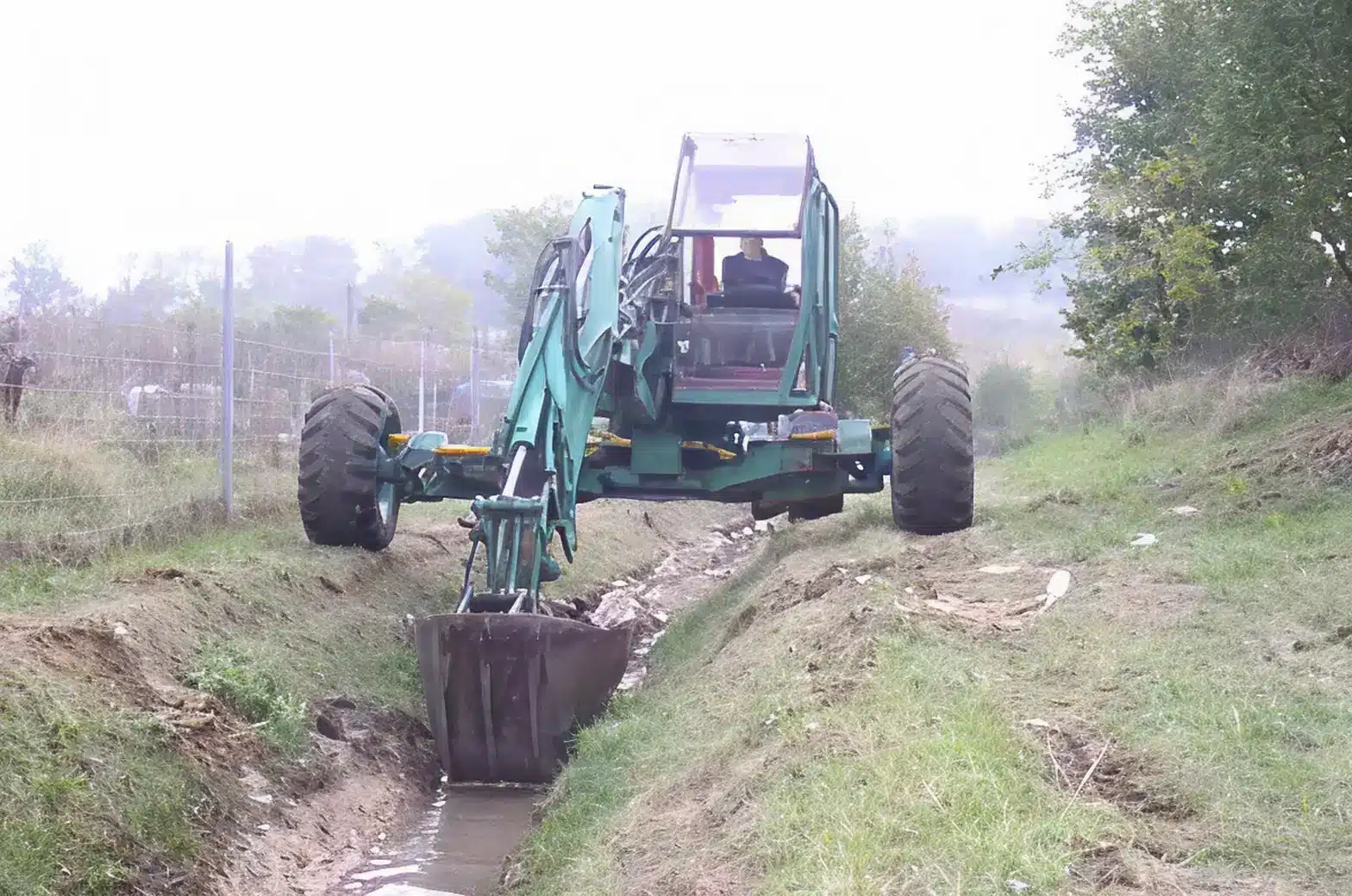 Curage de fossés professionnel | Ouvrages hydrauliques | EVL
